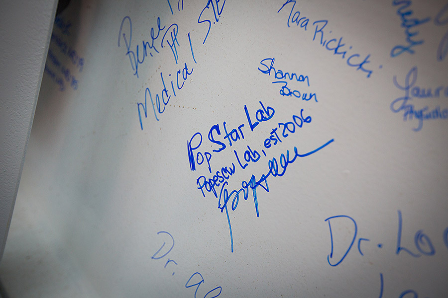 Medical School beam signing - UBNow: News and views for UB faculty and ...