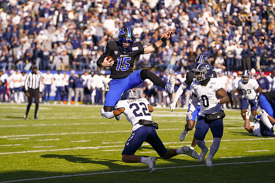 Camellia Bowl champions - UBNow: News and views for UB faculty and ...