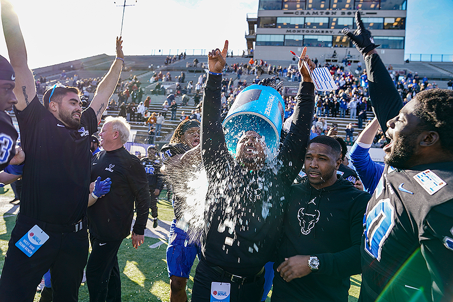 Camellia Bowl champions - UBNow: News and views for UB faculty and ...